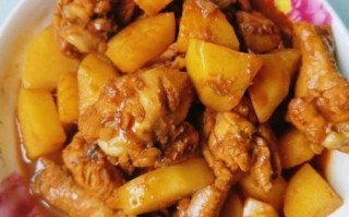 土豆炖鸡翅根怎么做_新手零失败步骤
