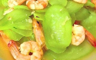 黄瓜清炒虾仁怎么做_黄瓜炒虾仁需要焯水吗
