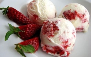 草莓冰淇淋歌曲歌词含义_为什么突然爆红