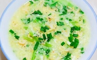 小米青菜粥怎么做_小米青菜粥的功效与作用