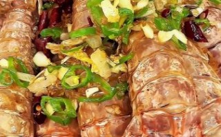 椒盐皮皮虾怎么剥壳_椒盐皮皮虾剥壳技巧