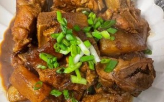 萝卜焖排骨怎么做_萝卜焖排骨要焯水吗