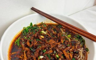 肉丝炒面条怎么炒不粘锅_肉丝炒面条用什么面条