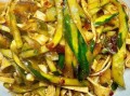 豆腐丝凉拌菜怎么做_豆腐丝凉拌菜需要焯水吗