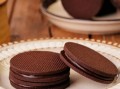 巧克力夹心饼干怎么做_巧克力夹心饼干热量高吗