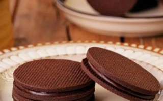 巧克力夹心饼干怎么做_巧克力夹心饼干热量高吗