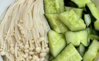 金针菇拌黄瓜怎么做_金针菇拌黄瓜需要焯水吗