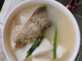 罗非鱼奶白色鱼汤怎么做_鱼汤不腥的秘诀