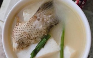 罗非鱼奶白色鱼汤怎么做_鱼汤不腥的秘诀