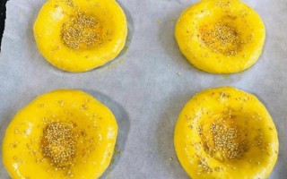 烤馕的家庭制作方法_怎样让馕皮鼓泡