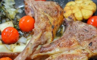 家庭煎羊排怎么选肉_羊排煎多久才嫩