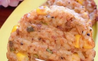 鸡蛋米饭饼怎么做_剩米饭鸡蛋饼做法