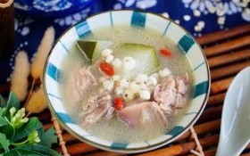 排骨冬瓜薏米汤的功效与做法_适合夏天喝吗