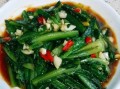 蒜蓉炒油麦菜怎么做_油麦菜焯水还是不焯水