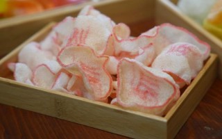 怎么炸虾片好吃又简单_炸虾片不吸油的小窍门