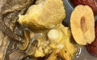 排骨香菇汤怎么炖好喝_排骨香菇汤需要焯水吗