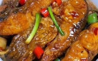 草鱼清蒸怎么做好吃又简单_草鱼清蒸最正宗做法