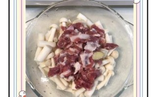 海鲜菇肉片汤怎么做_海鲜菇肉片汤要焯水吗