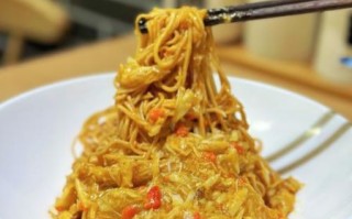 蟹黄拌面怎么做_蟹黄拌面家常做法