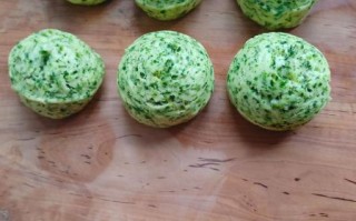 苜蓿菜馍怎么做_苜蓿菜馍的家常做法