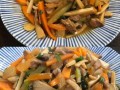 鸡腿菇怎么炒好吃_鸡腿菇的家常做法