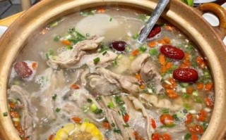 新鲜羊肉火锅怎么做好吃_羊肉火锅不膻的秘诀