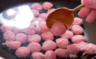 猪肉丸子配方比例是多少_如何做出Q弹不腥