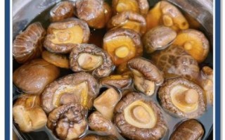 蘑菇焯水要多久_蘑菇焯水用冷水还是热水