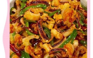 椒盐鱿鱼怎么做_椒盐鱿鱼的家常做法