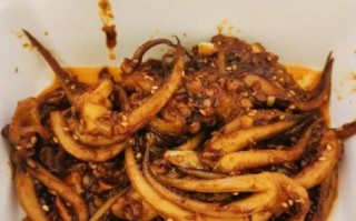 家常炒鱿鱼怎么做_家常炒鱿鱼焯水还是不焯水