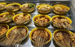 钵钵鸡是什么_钵钵鸡和串串香的区别