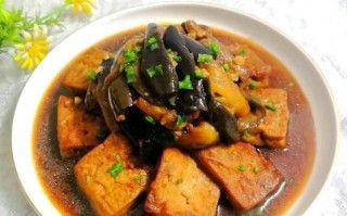 豆腐茄子煲怎么做_茄子煲用哪种茄子最好
