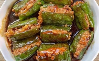 油焖尖椒肉馅怎么做_尖椒酿肉家常做法