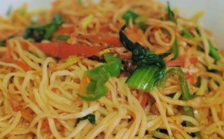 炒细面怎么炒不粘锅_家常炒细面做法
