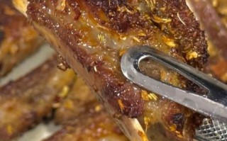 香酥炸羊排怎么做_香酥炸羊排腌制配方