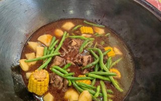 排骨锅怎么做_排骨锅需要焯水吗