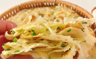 烫面葱油饼怎么做_烫面葱油饼为什么柔软多层