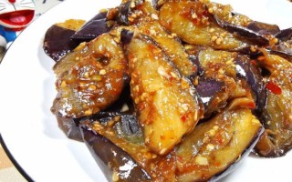油焖茄子怎么做_油焖茄子为什么发黑