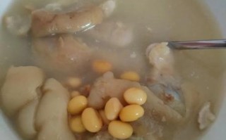 猪蹄炖黄豆下奶的做法窍门_猪蹄炖黄豆怎么做下奶