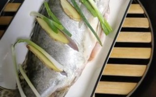 清蒸季花鱼怎么做_清蒸季花鱼蒸几分钟