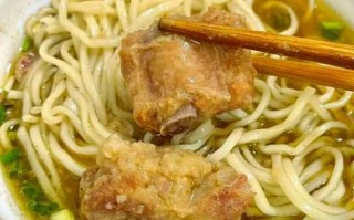 清汤排骨面怎么做_清汤排骨面热量高吗