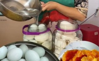 煮熟的鸭蛋怎么做好吃_咸鸭蛋的家常做法大全