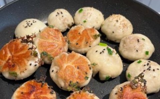 生煎包怎么做_生煎包底部为什么金黄酥脆