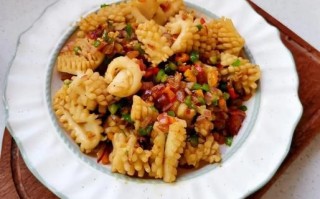 红烧鱿鱼卷怎么做_红烧鱿鱼卷用焯水吗