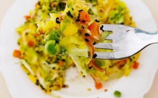 炒绿甘蓝怎么做好吃_绿甘蓝炒几分钟口感最佳