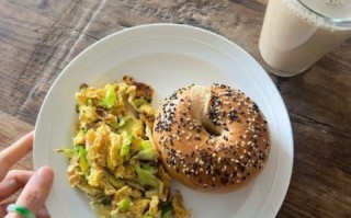 早上空腹吃什么好_空腹早餐推荐