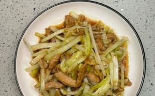 韭黄肉丝怎么炒才嫩_韭黄肉丝家常做法窍门