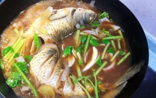 清炖鲤鱼怎么做不腥_家常清炖鲤鱼做法