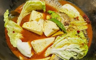 鲤鱼汤怎么炖好喝_家常鲤鱼汤的做法步骤