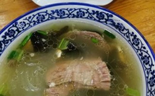 水盆羊肉和羊肉泡馍的区别_哪个更好吃